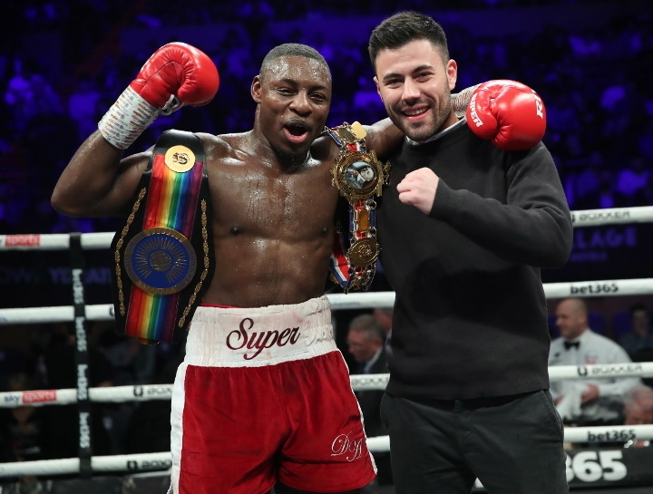 Photos: Dan Azeez Breaks Down, Takes Out Rocky Fielding in Eight - Boxing News